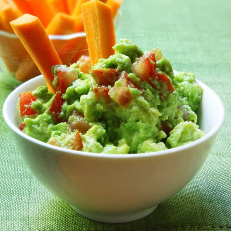 23 Keto Snacks (Low-Carb)