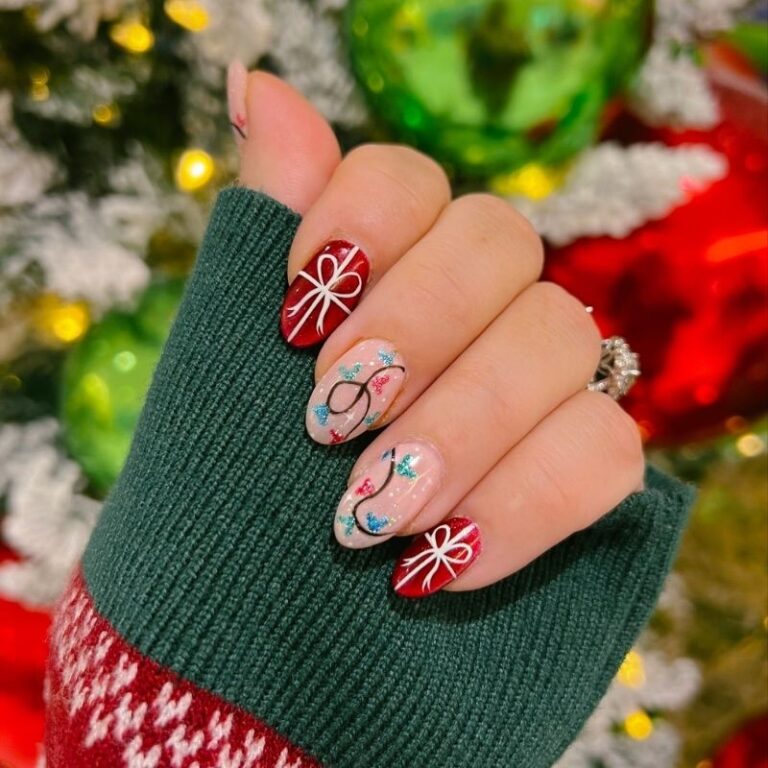 Christmas Nail Designs: 23 Ideas for a Festive Look