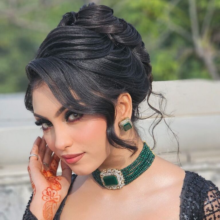 17 Easy Updo Wedding Hairstyles for Long Hair