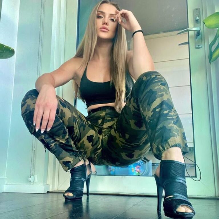 21 Camo Outfit Ideas for Girls