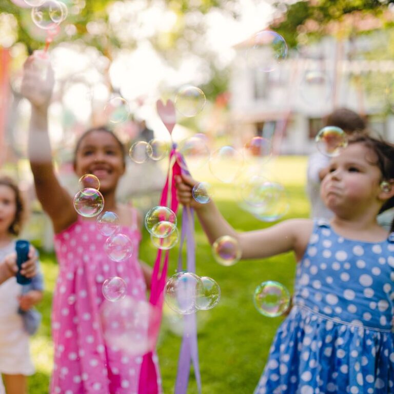 20 Amazing Backyard Obstacle Courses For Toddlers