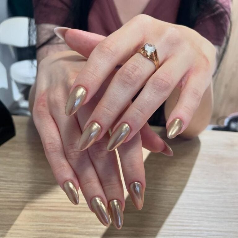 31 Golden Nail Designs: Turn Your Nails into Jewellery